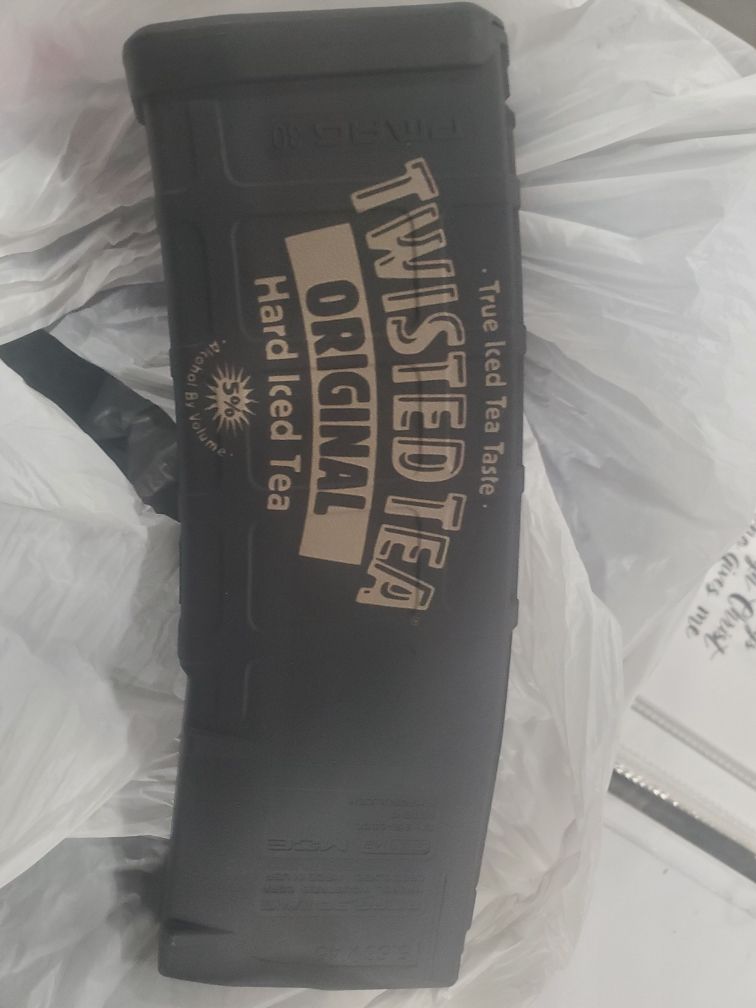 Seeing all the custom mags, here's my contribution | Scrolller