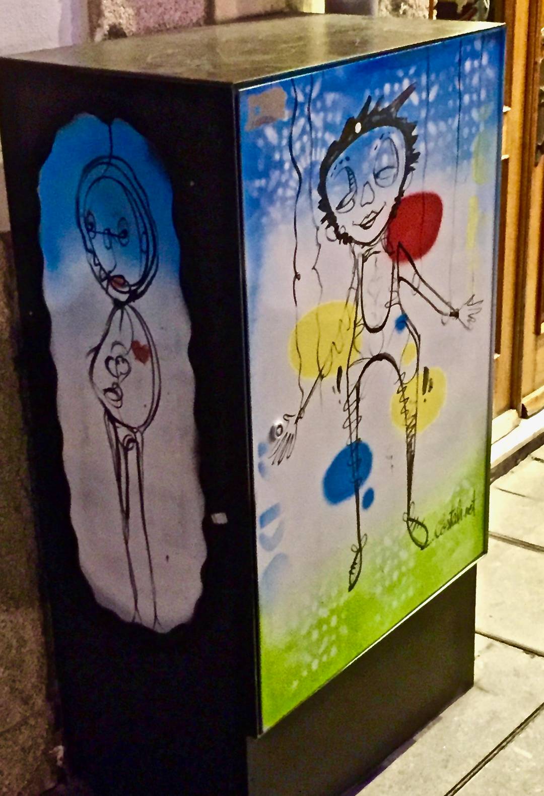 Seeing Spots on an electrical box, murals by Costah in São Nicolau neighborhood of Porto | Scrolller