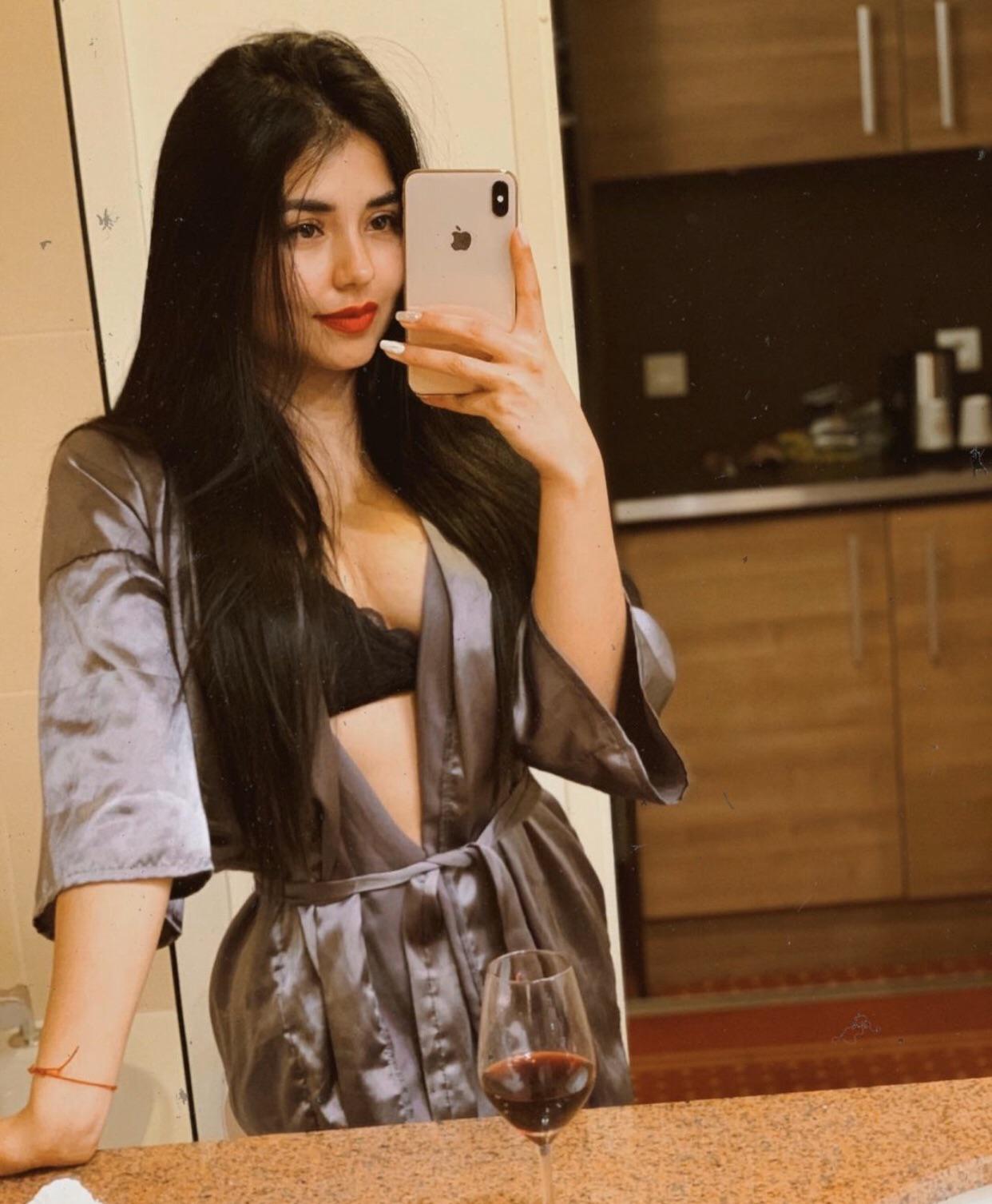 Seeking a commitment and submissive loyal slave to explore with me if interested hit me up on ...