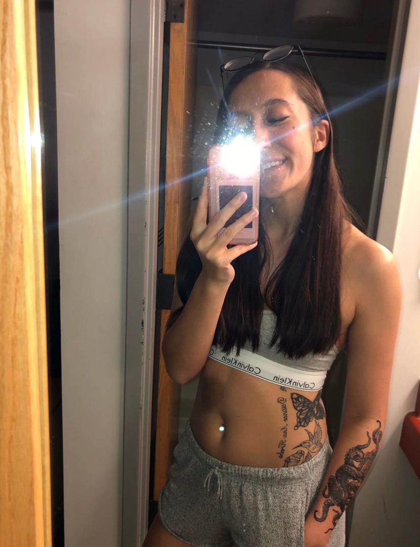 I'm not begging for a submissive slave. Feel free to Dm me with your kinks and limit. and get ...