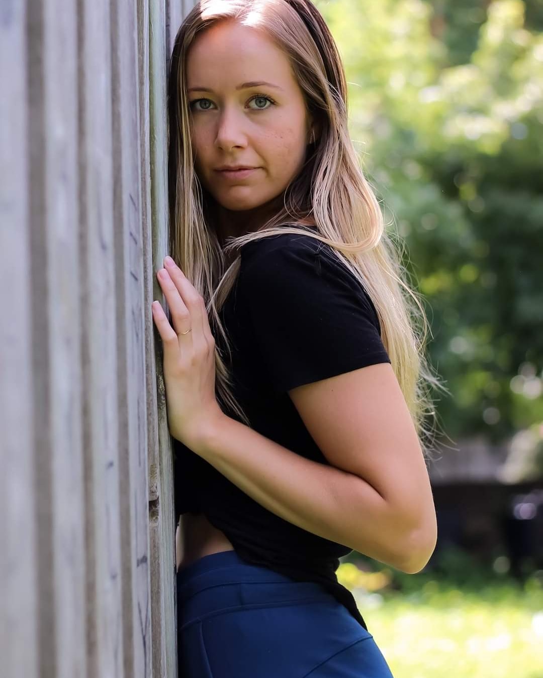 Self portrait | Scrolller