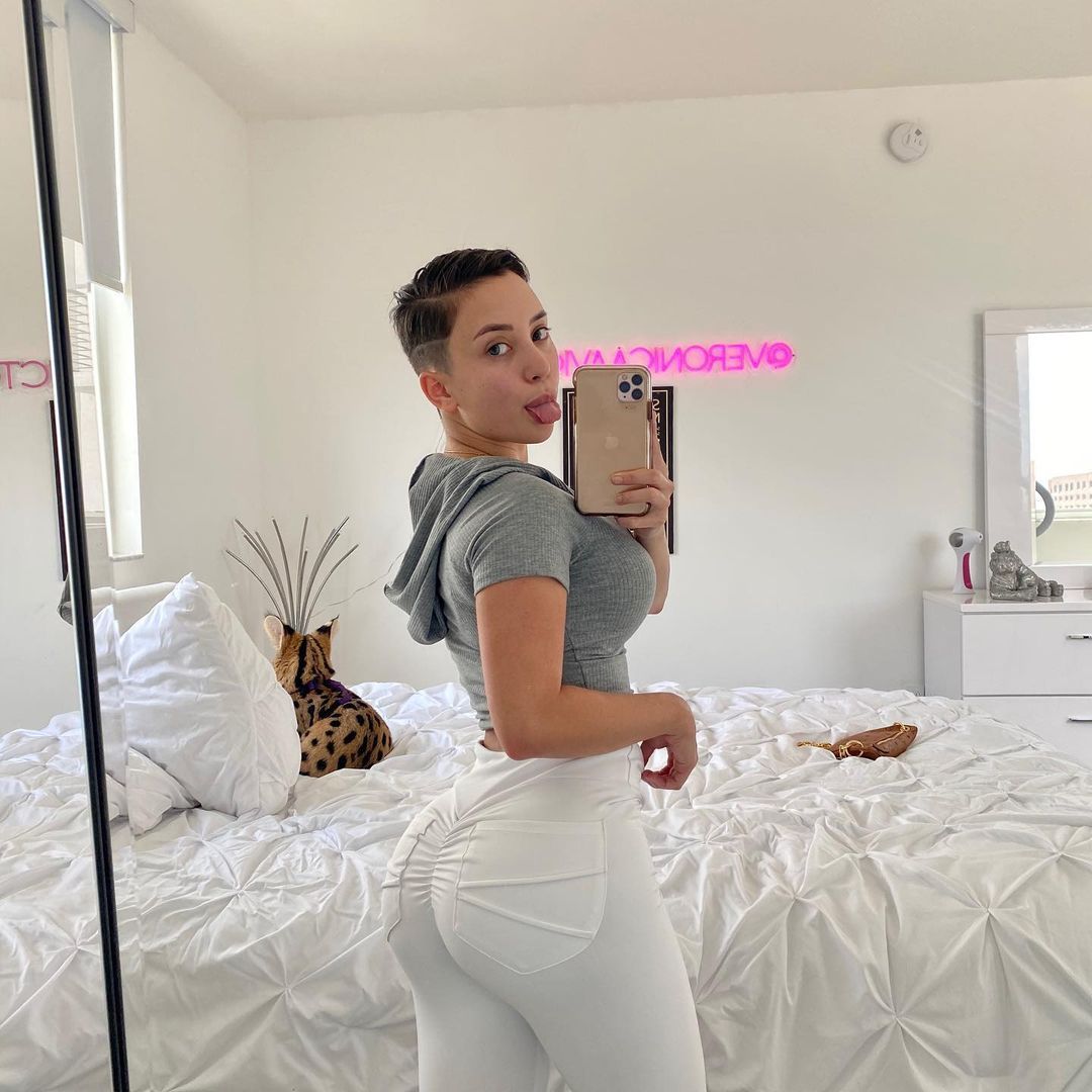 Selfie Scrolller
