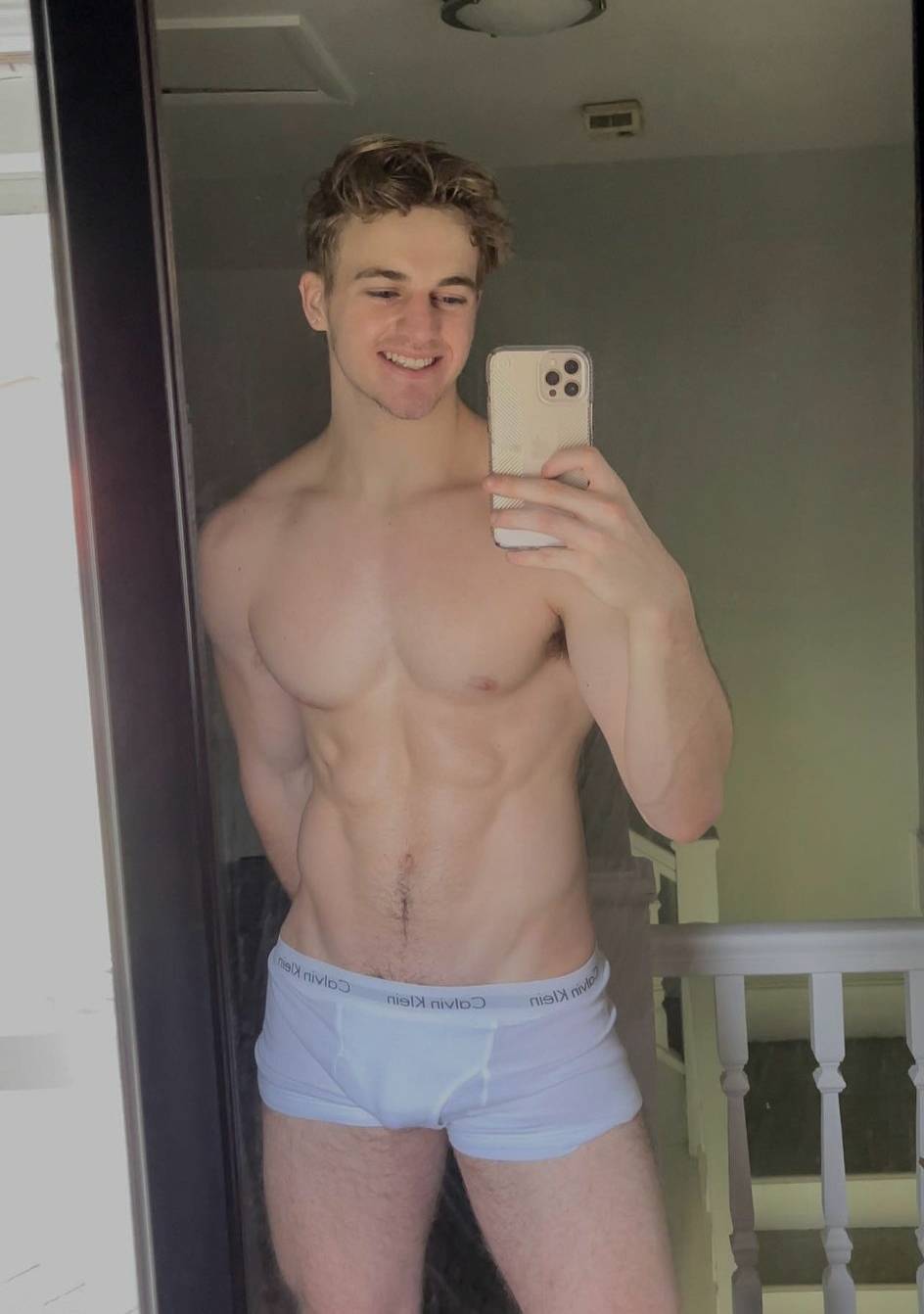 Selfie of Logan Mandeville #2 | Scrolller