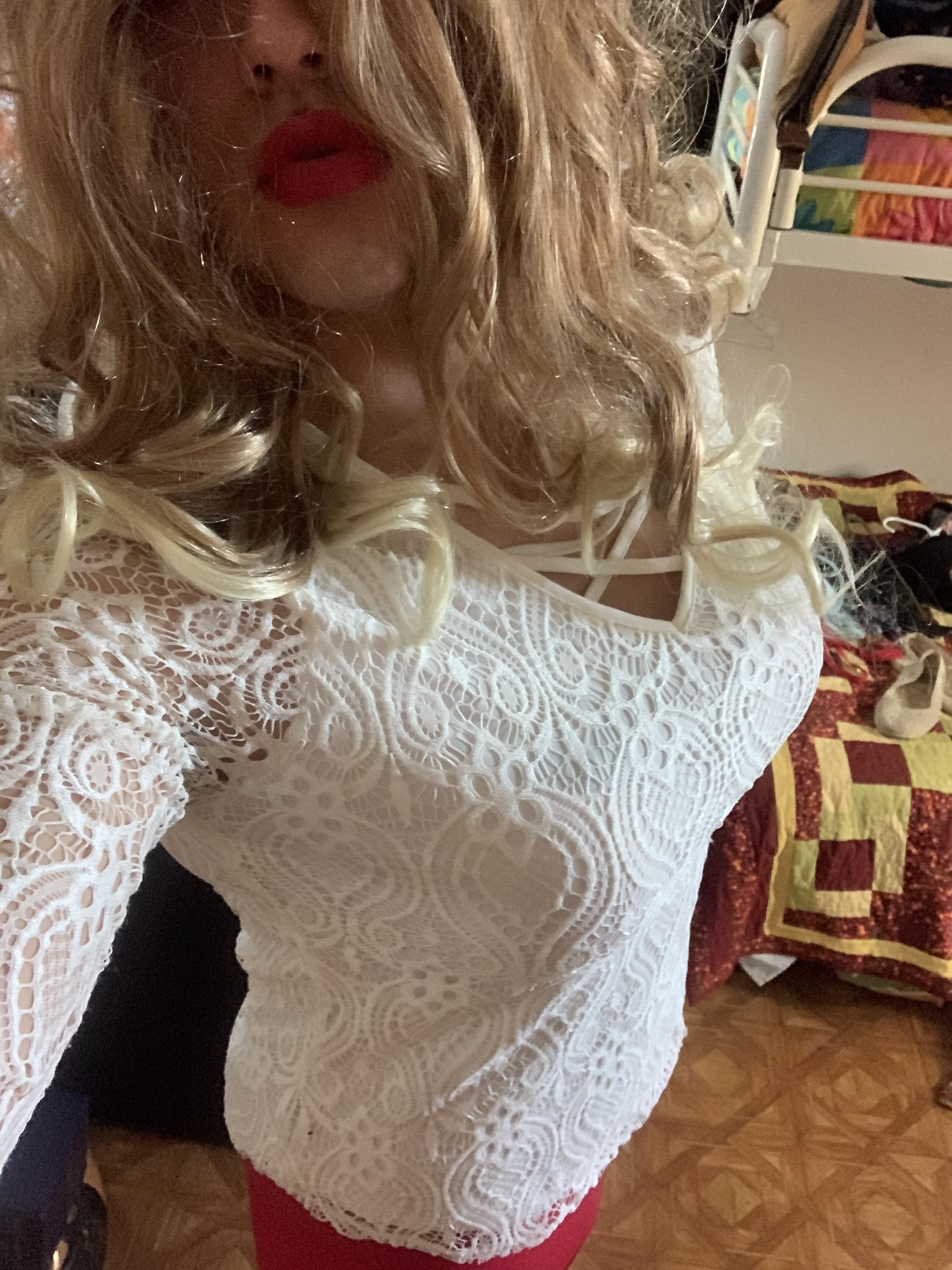 Send me degrading message pls☺️ | Scrolller