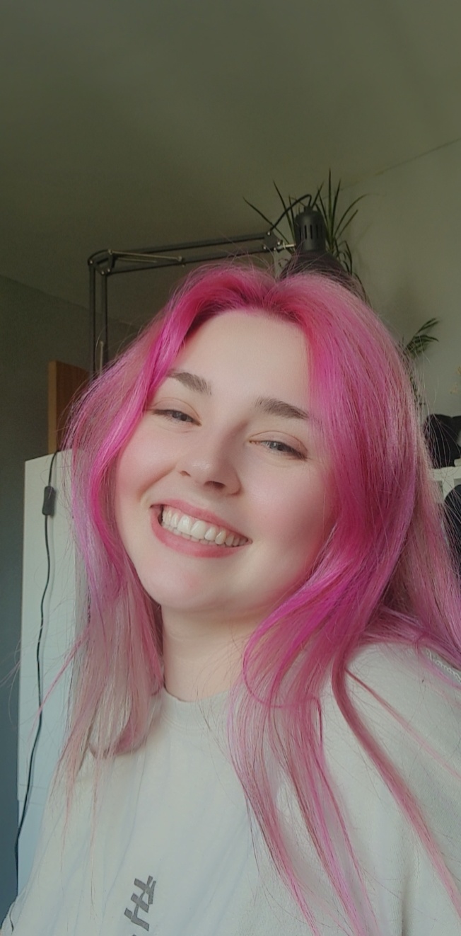 Sending a whole lotta love 💘 (20) | Scrolller