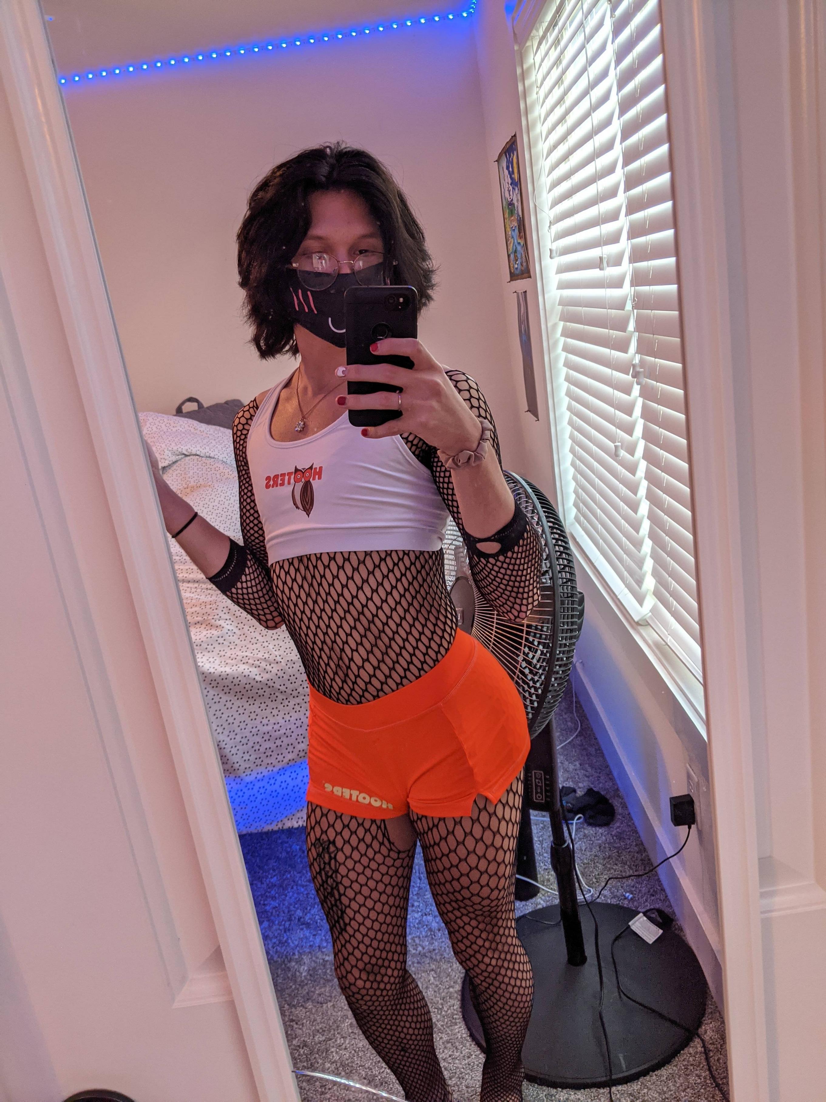 Serving up cuteness on femboy Friday | Scrolller