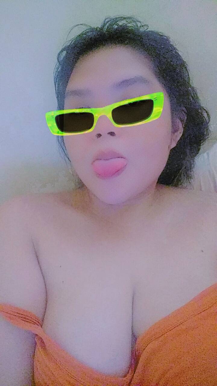 Serving you a snack 😋 | Scrolller