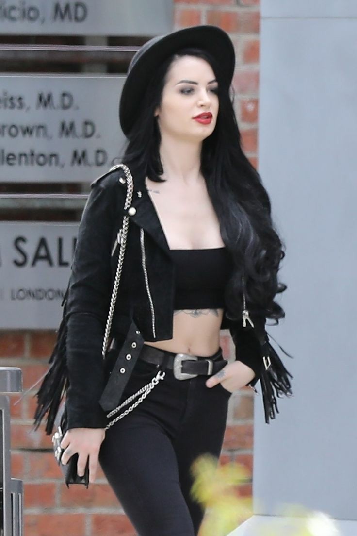 Sexiest Woman🔥💦 | Scrolller