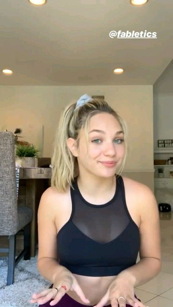 Sexy Girl Scrolller 9762