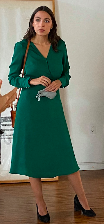 Sexy in Green | Scrolller