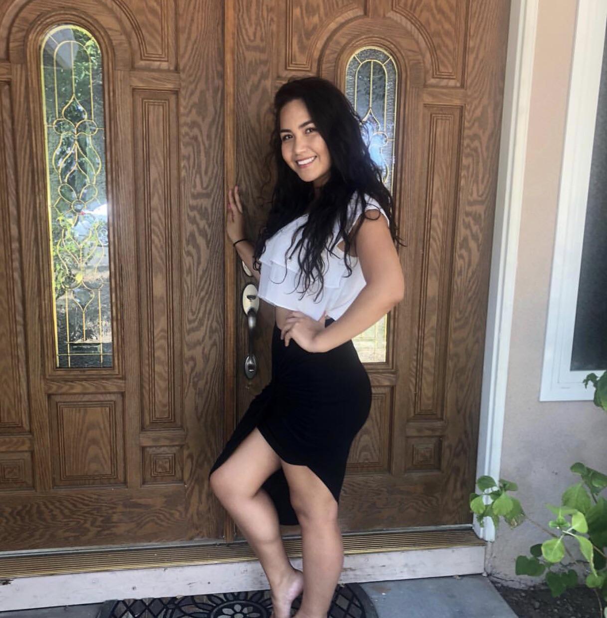 Sexy Mexicana I’d love to fuck🤤 | Scrolller