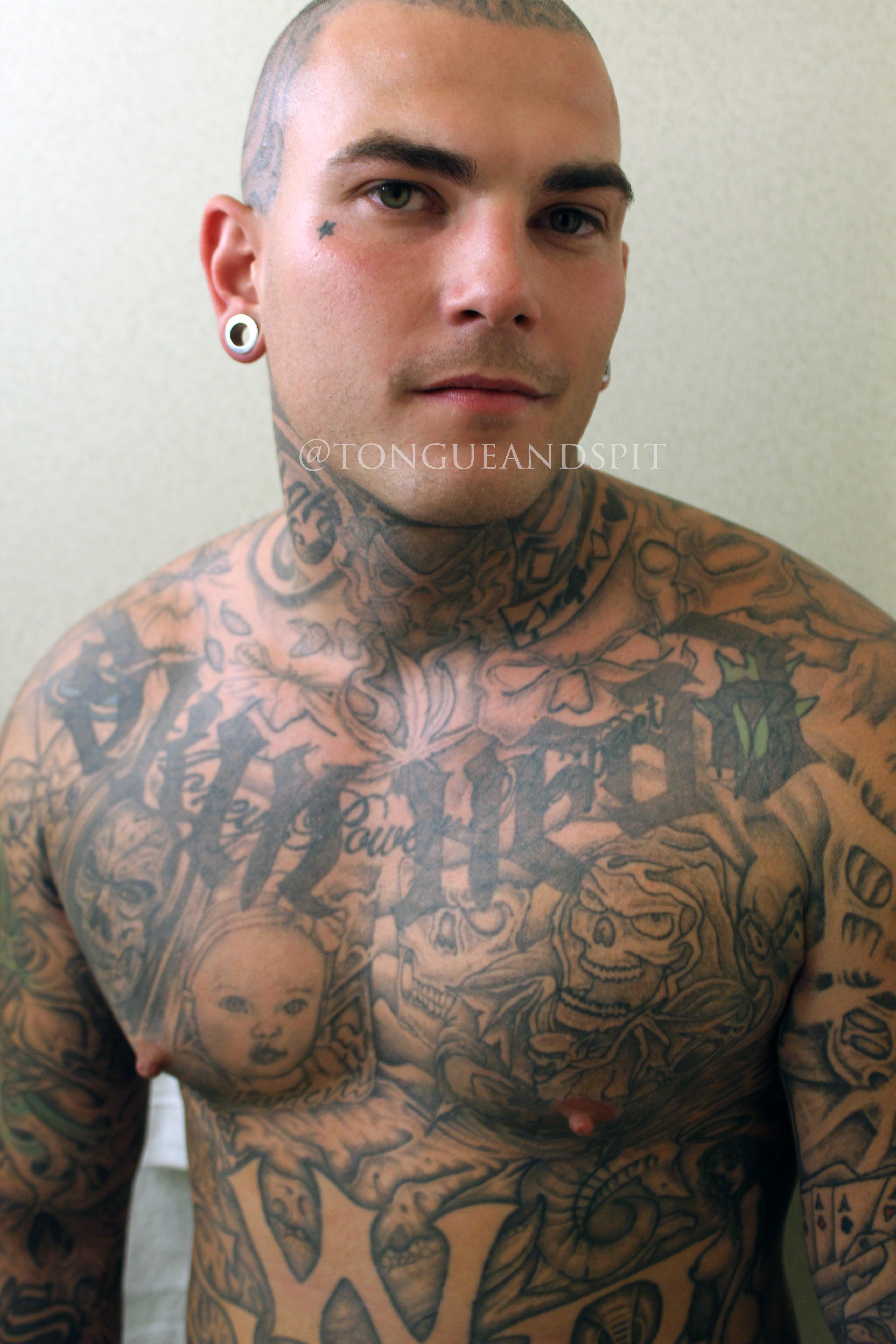 Sexy Pecs | Scrolller