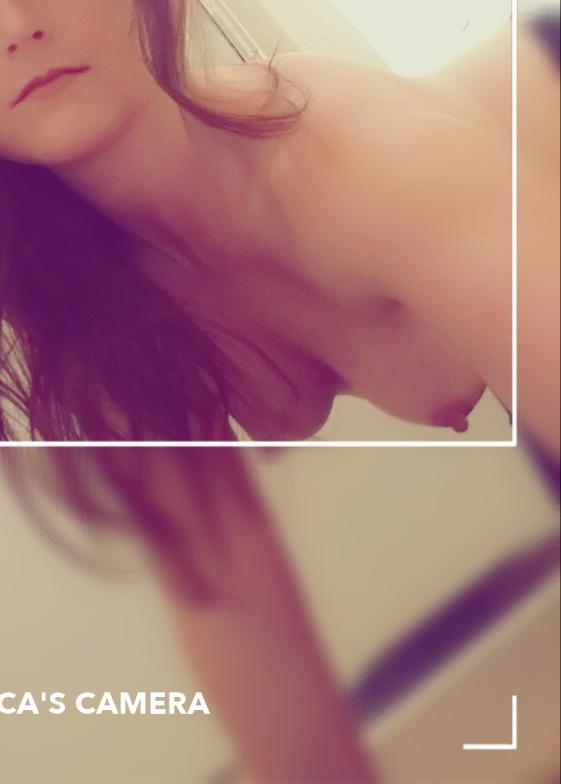 Sexy Wife 😍 Scrolller