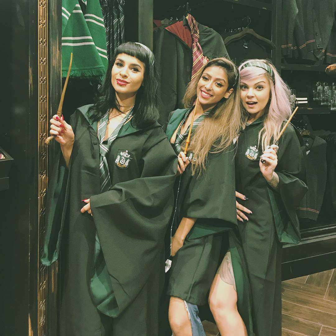 Sexy witches | Scrolller