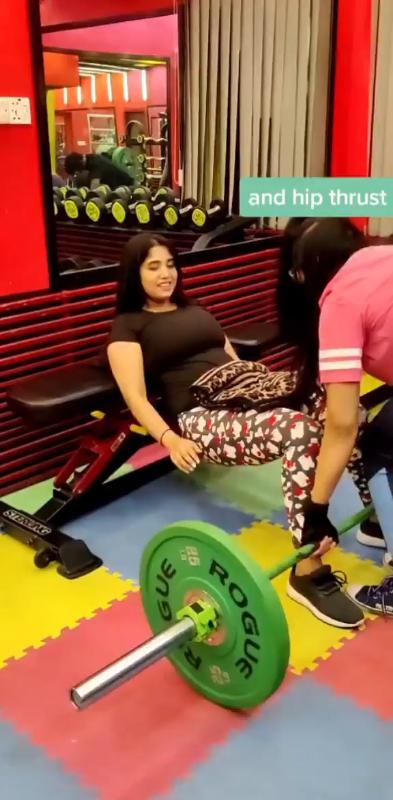 Shahtaj got such big boobs🤤🤤[PIC] | Scrolller