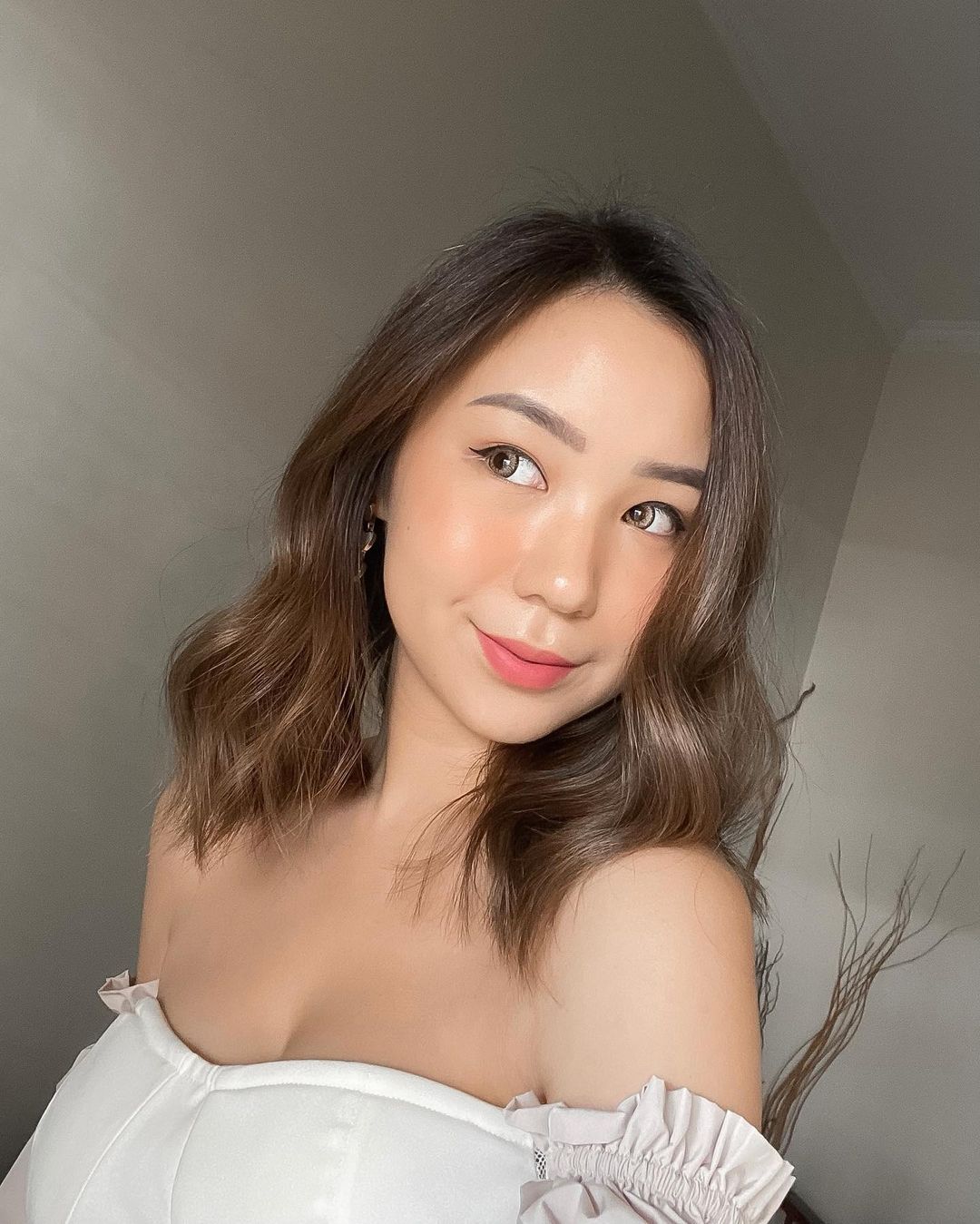 Shannon Dorothea | Scrolller