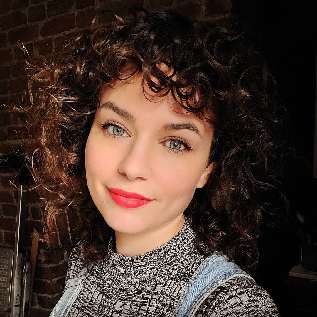 she beautiful | Scrolller