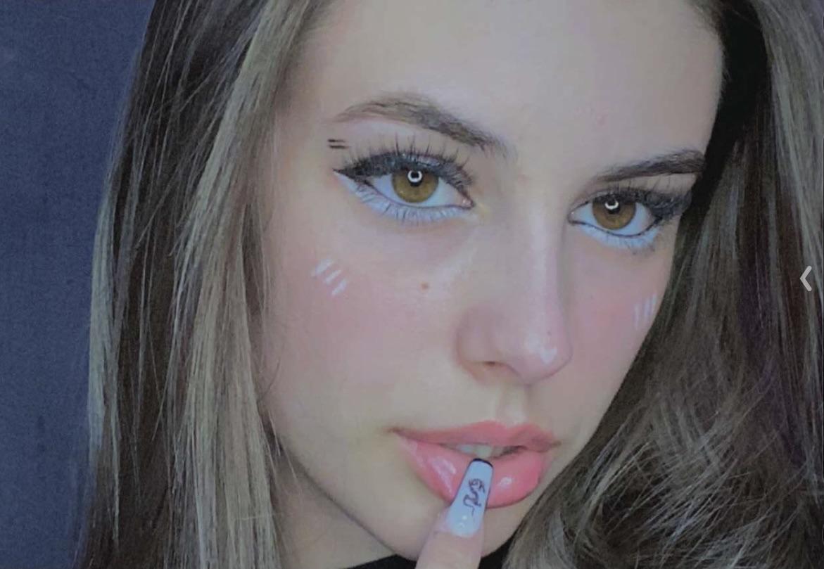 She is just so beautiful | Scrolller