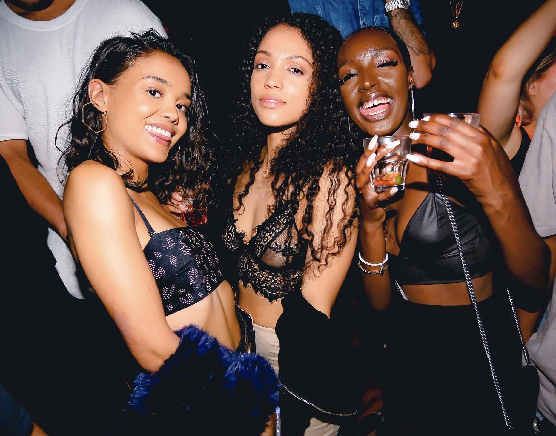 She knows | Scrolller