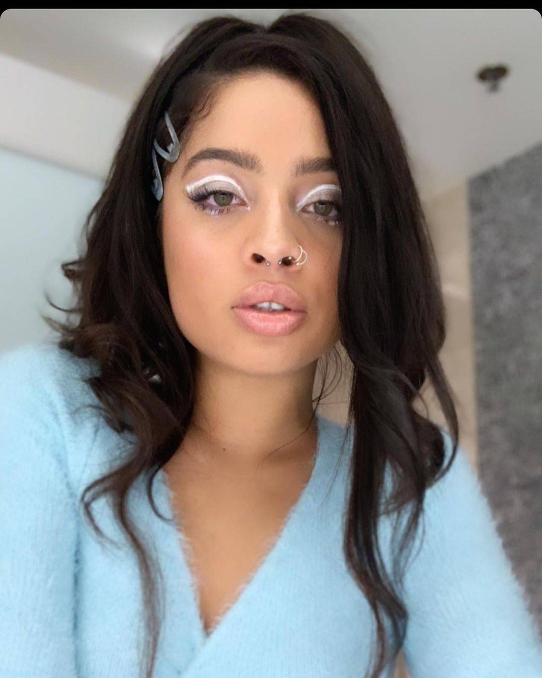 She pretty | Scrolller