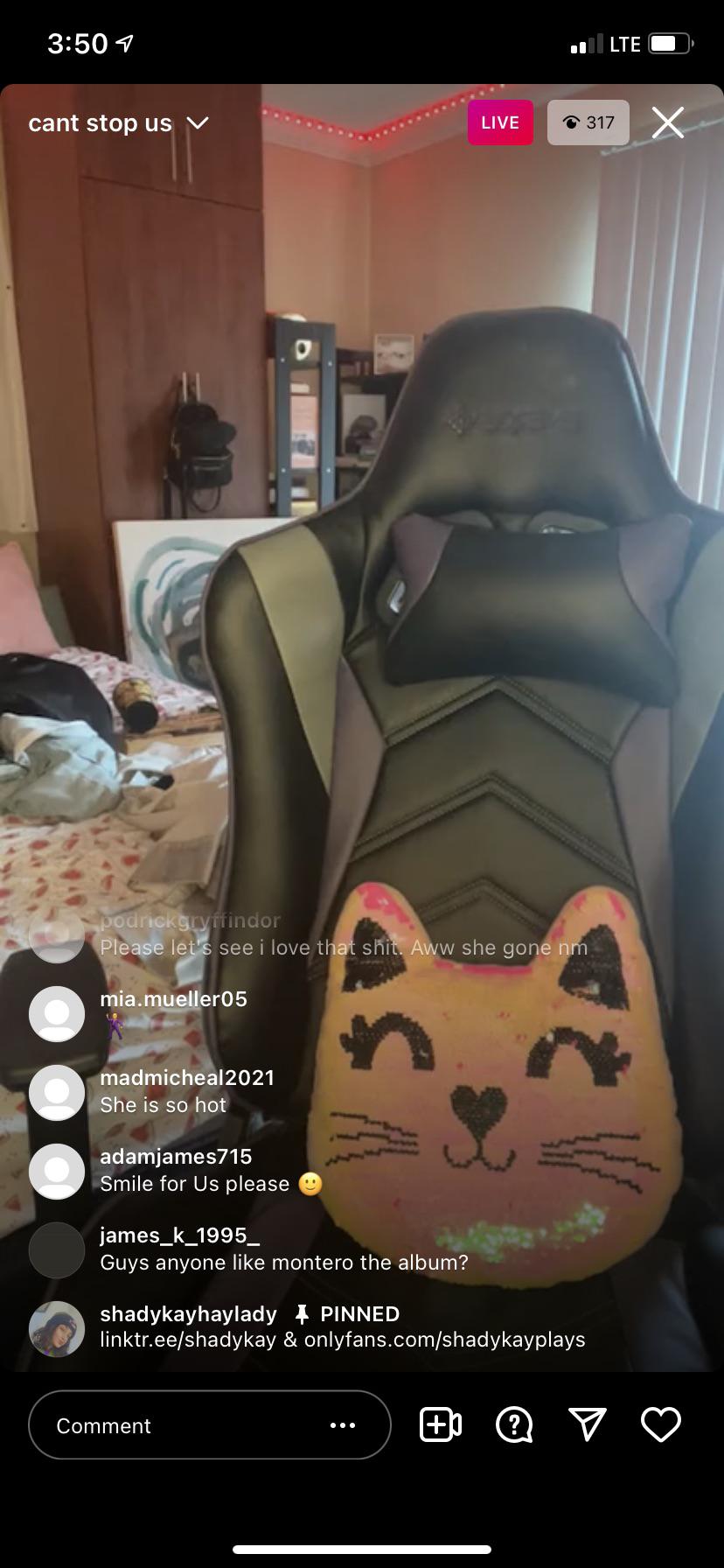 She’s live again hurry | Scrolller