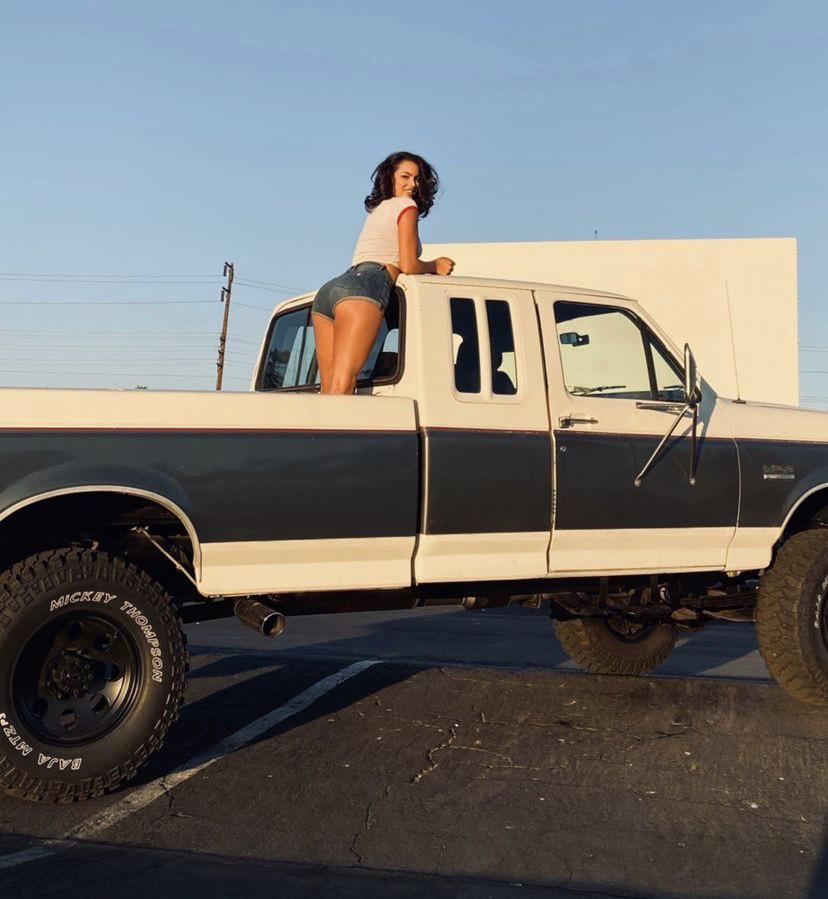 She’s something else | Scrolller