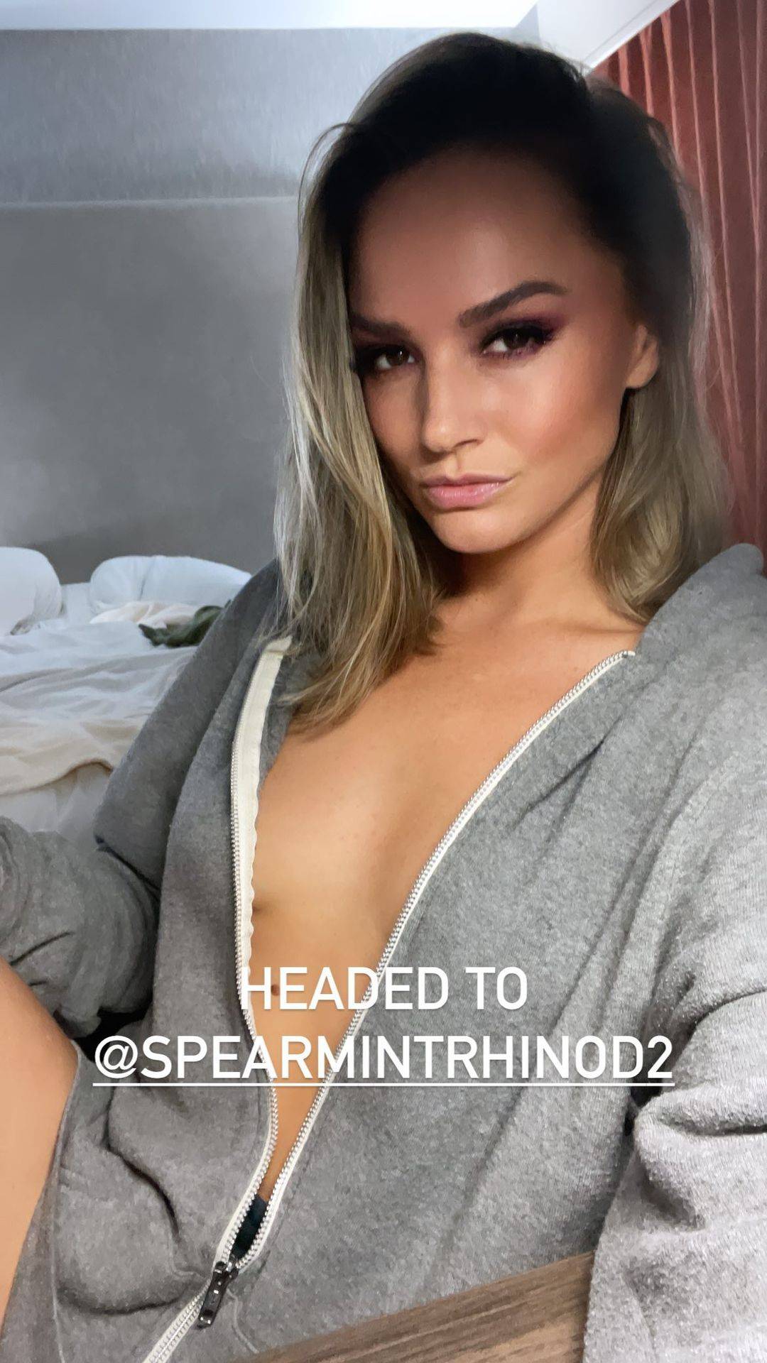 She So Hot Scrolller