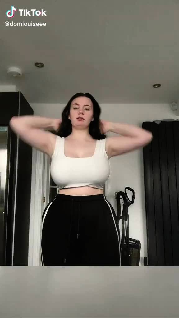 She tries to hide them, but it's impossible at that size | Scrolller