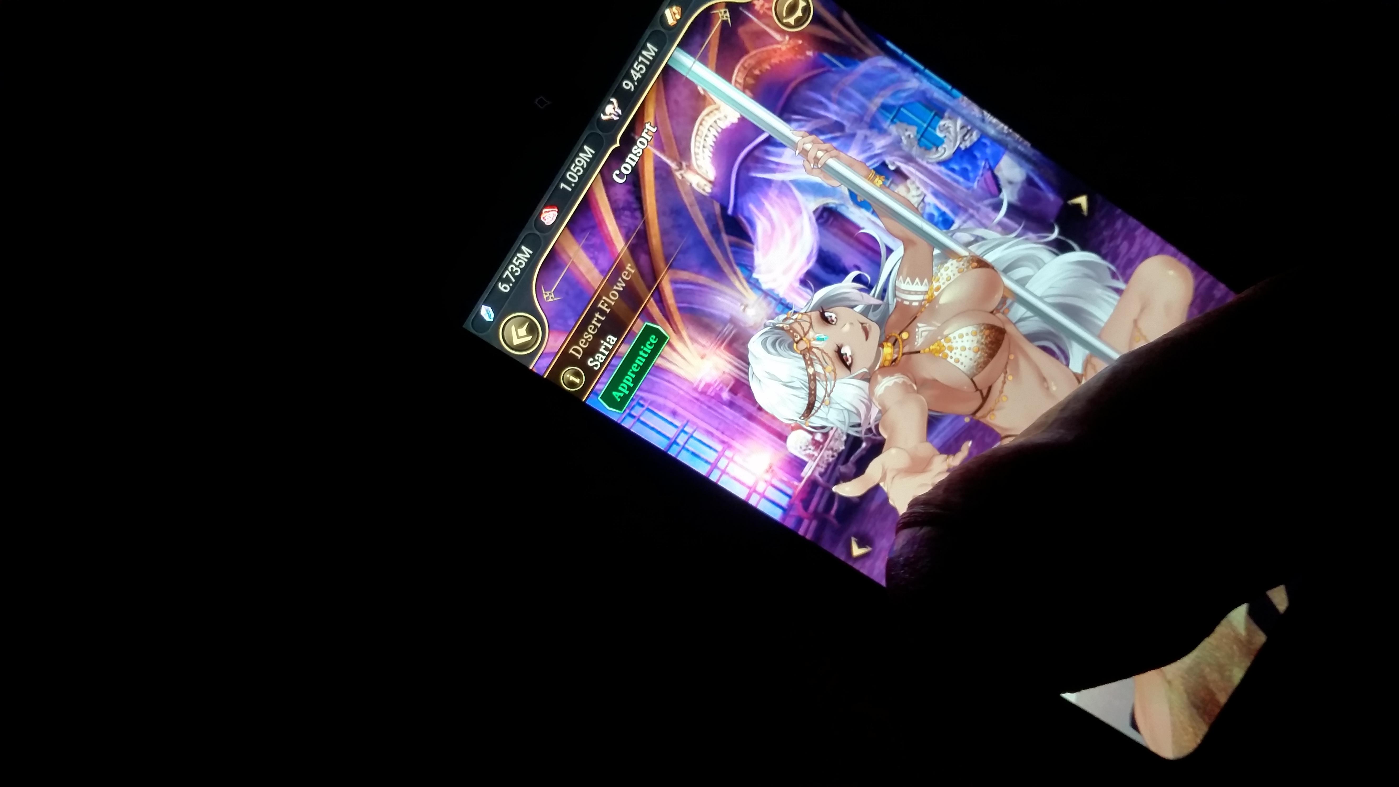 She wanna grab it | Scrolller