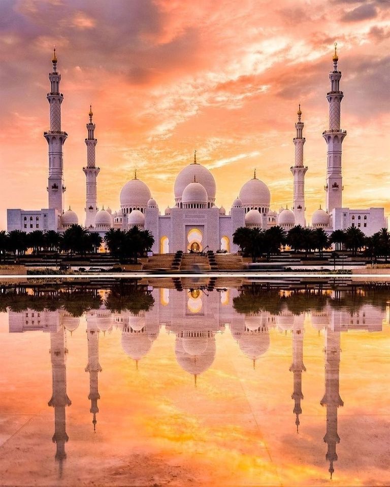 Sheikh Zayed Mosque Abu Dhabi | Scrolller