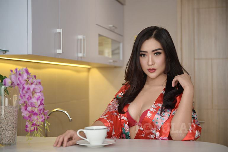 Shelley Soju | Scrolller