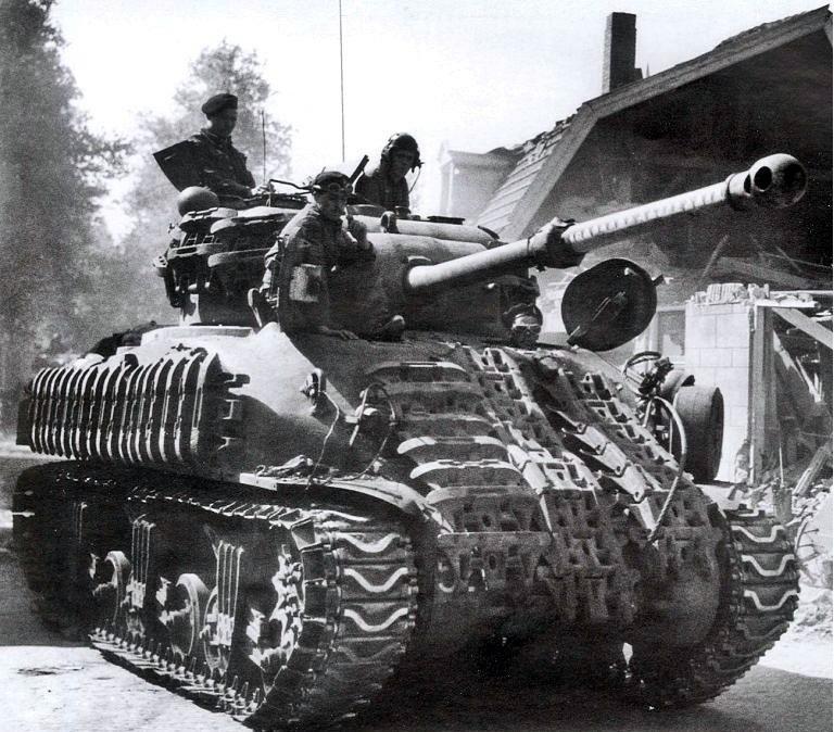 Sherman Firefly of the 5th canadian armoured division, Netherlands 1945 | Scrolller