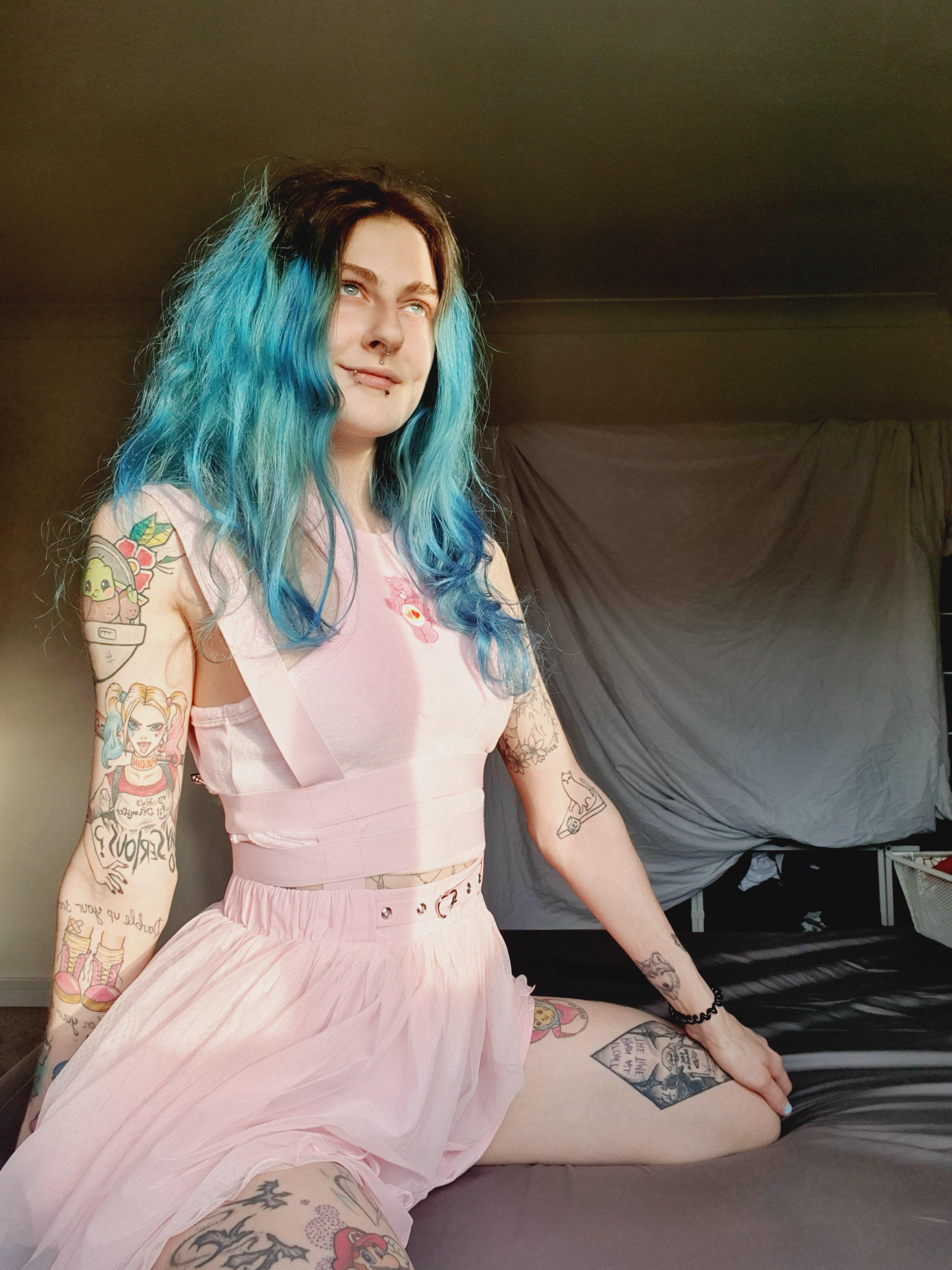 the world's biggest brat | Scrolller