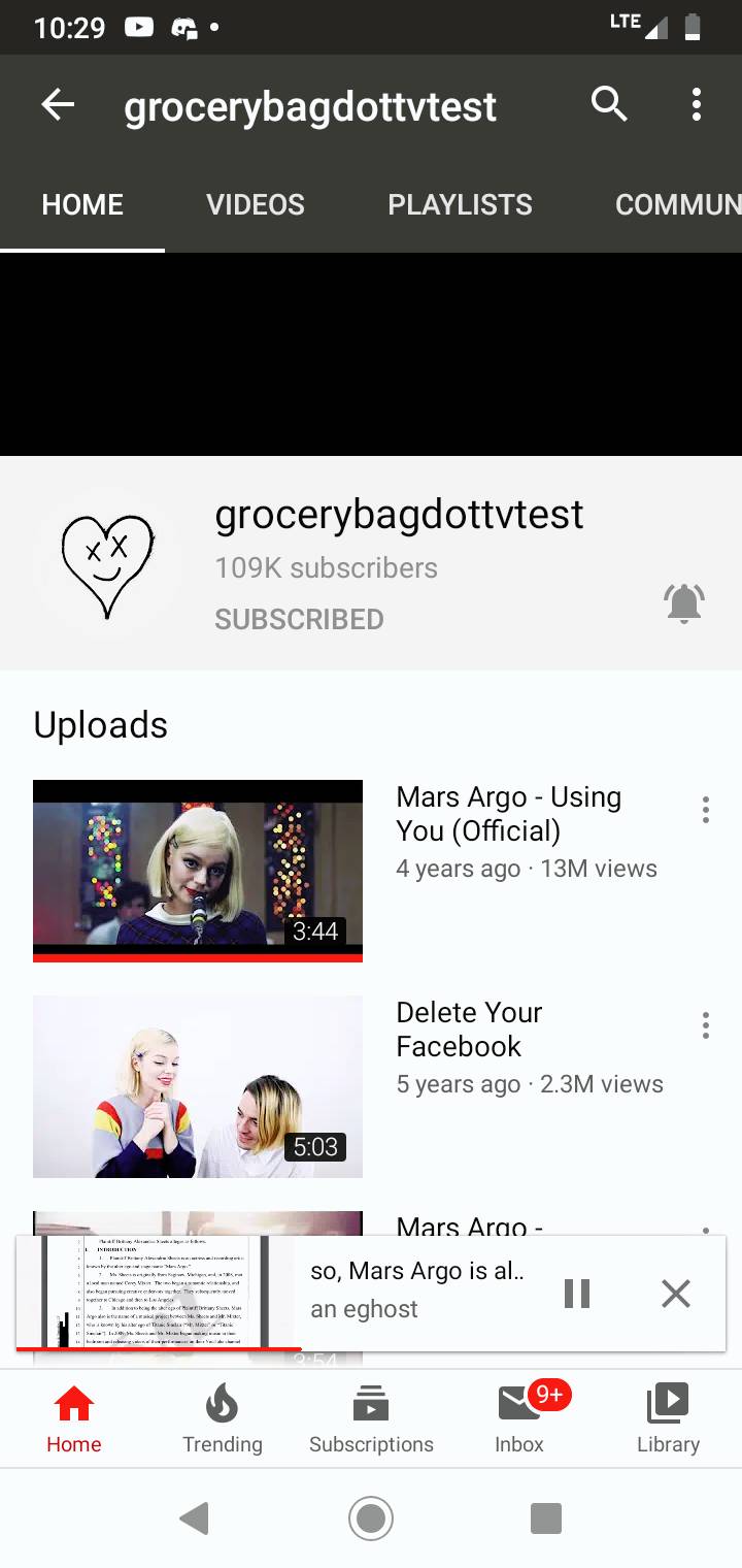 She's coming | Scrolller