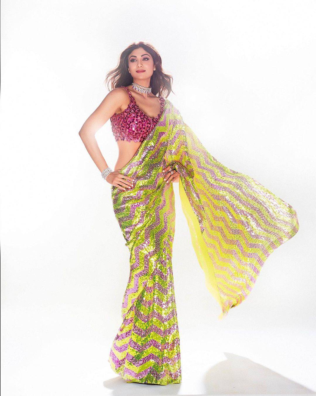 Shilpa Shetty Truly Looks Beautiful In Saree Scrolller