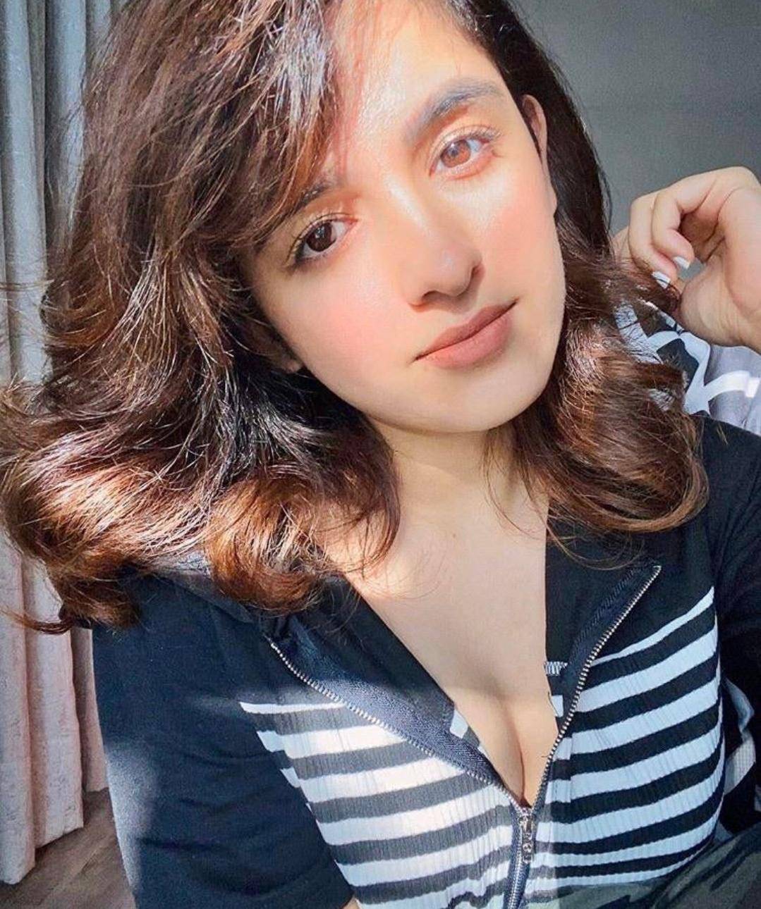 Shirley Setia teasing with that little cute cleavage | Scrolller
