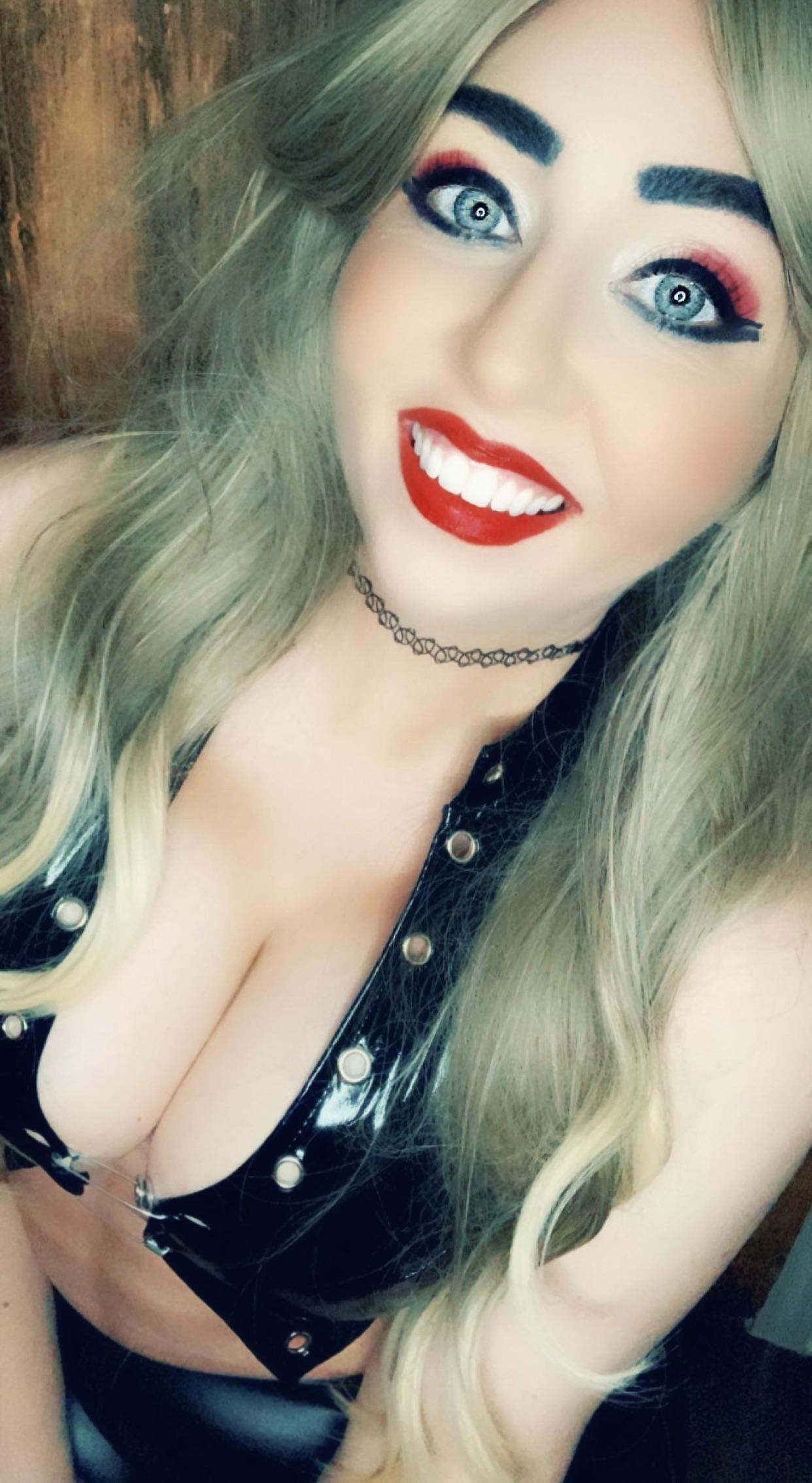 Shooting my Sith Lord today!! Cosplayallie as Sith Lord! | Scrolller