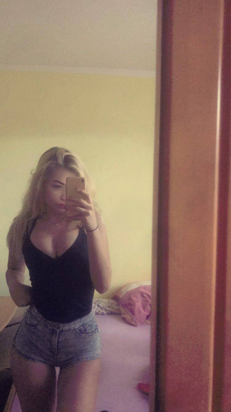 Should I try tight dresses more? | Scrolller