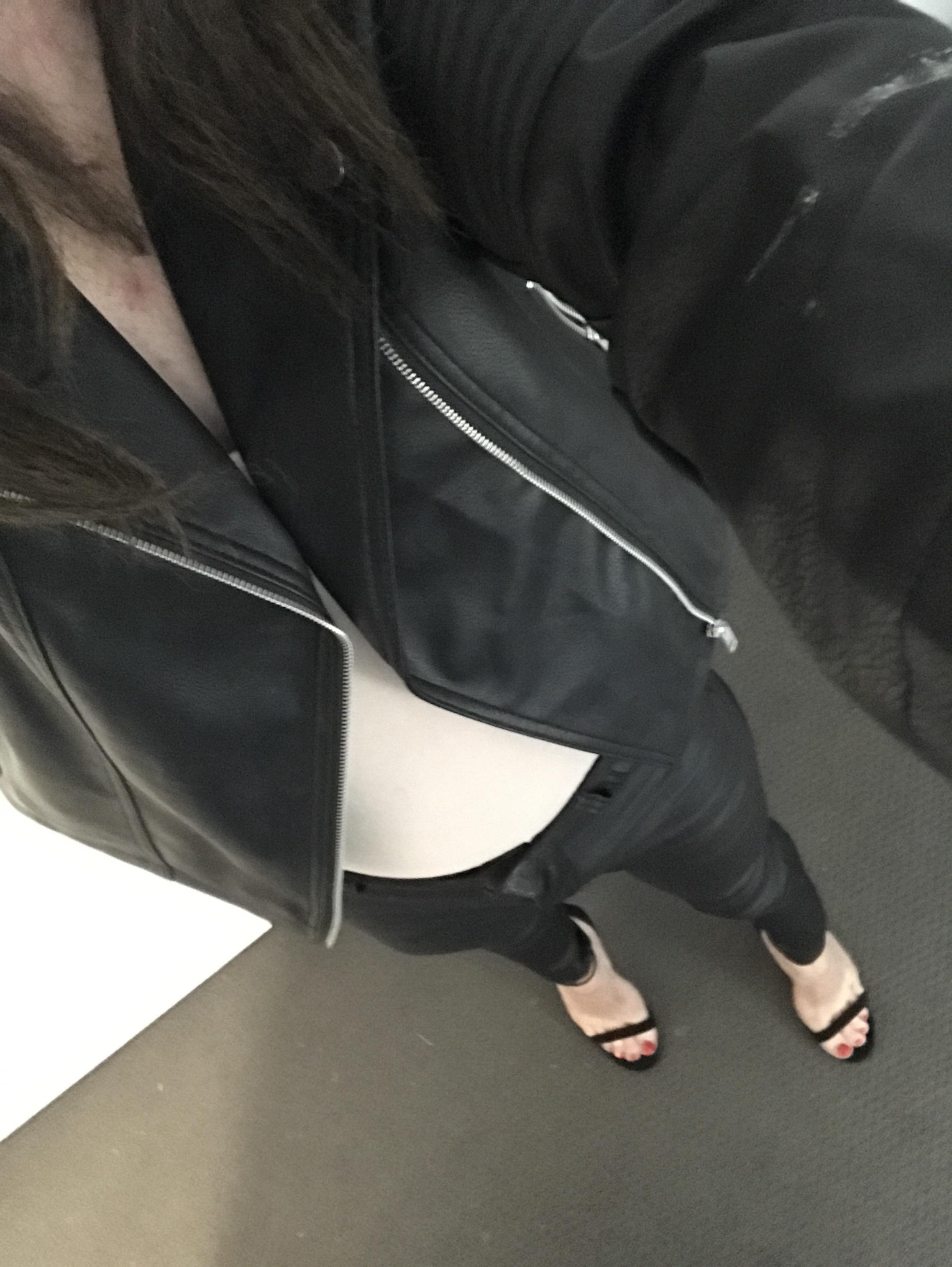 Should I walk outside? | Scrolller