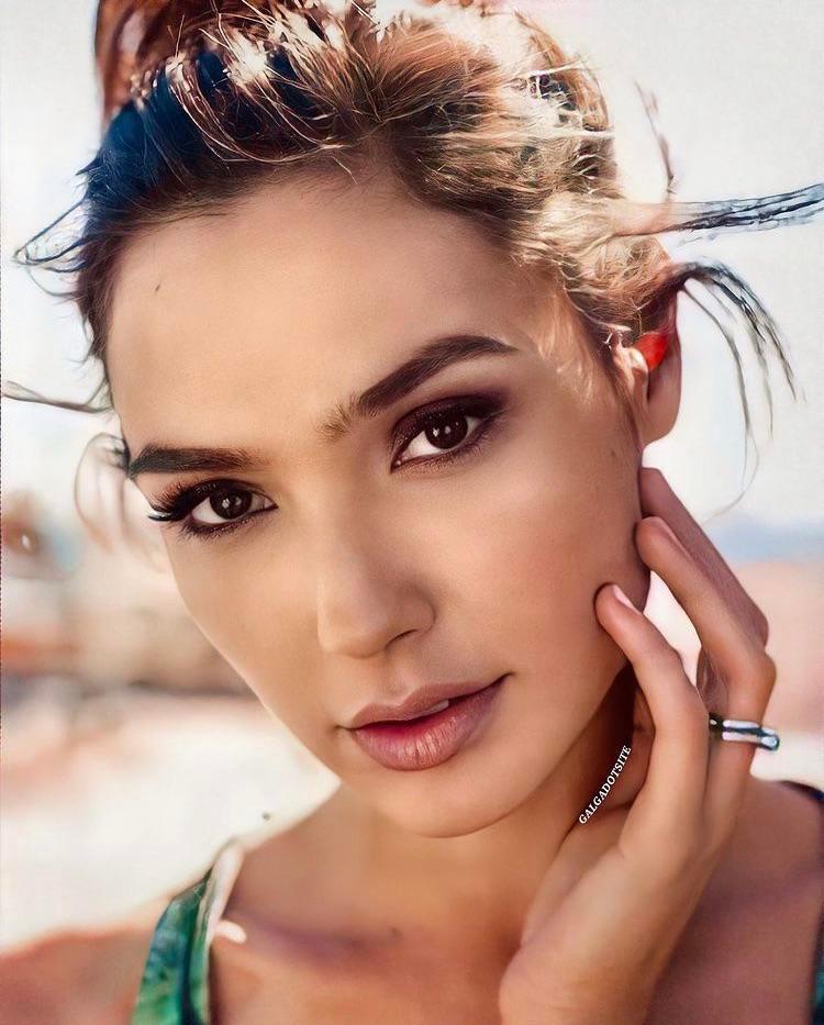 Show your love for the Goddess | Scrolller