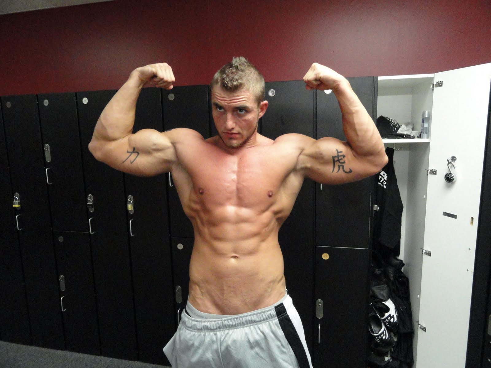 Showing off his biceps | Scrolller