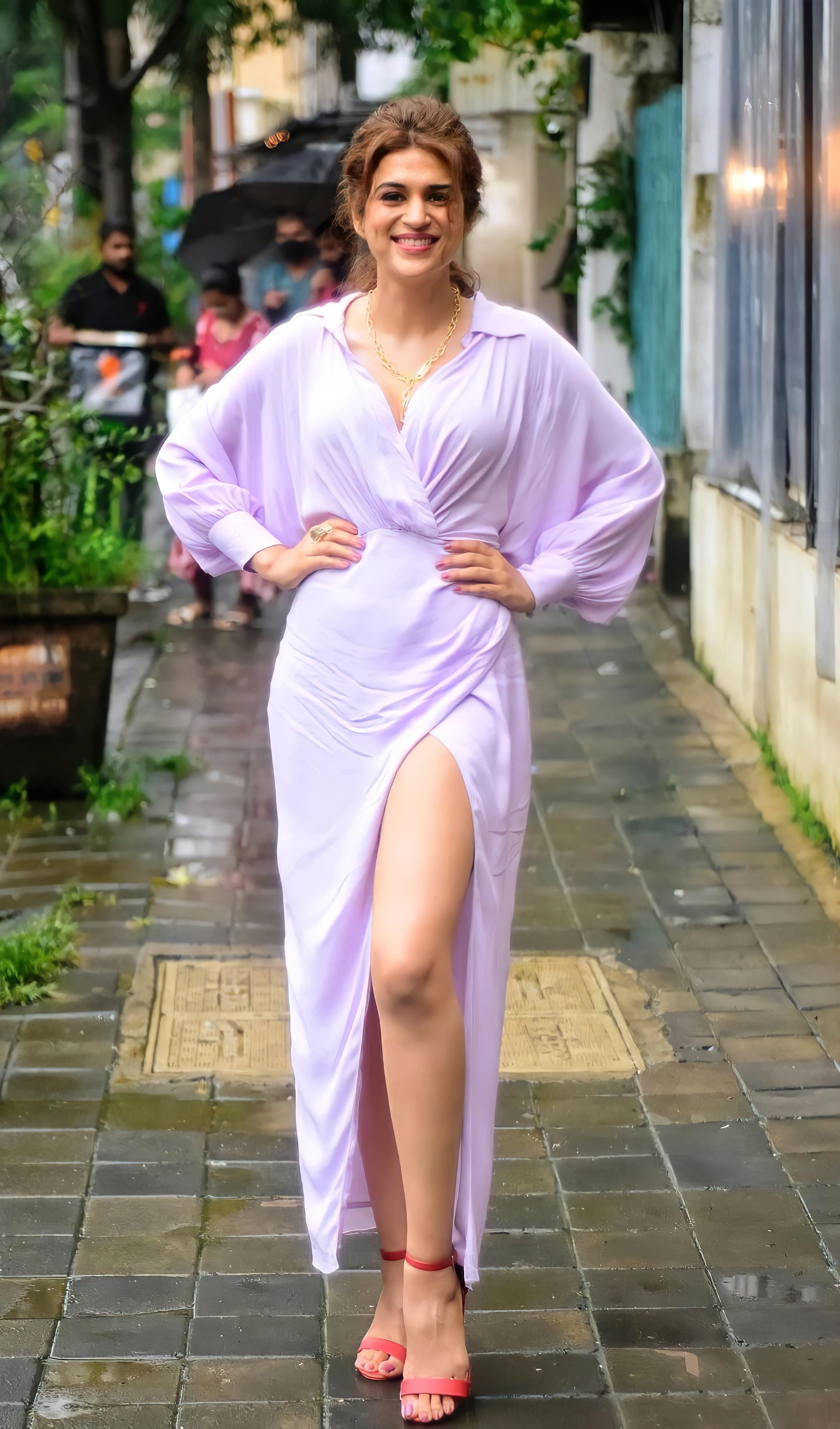 Shraddha Das | Scrolller