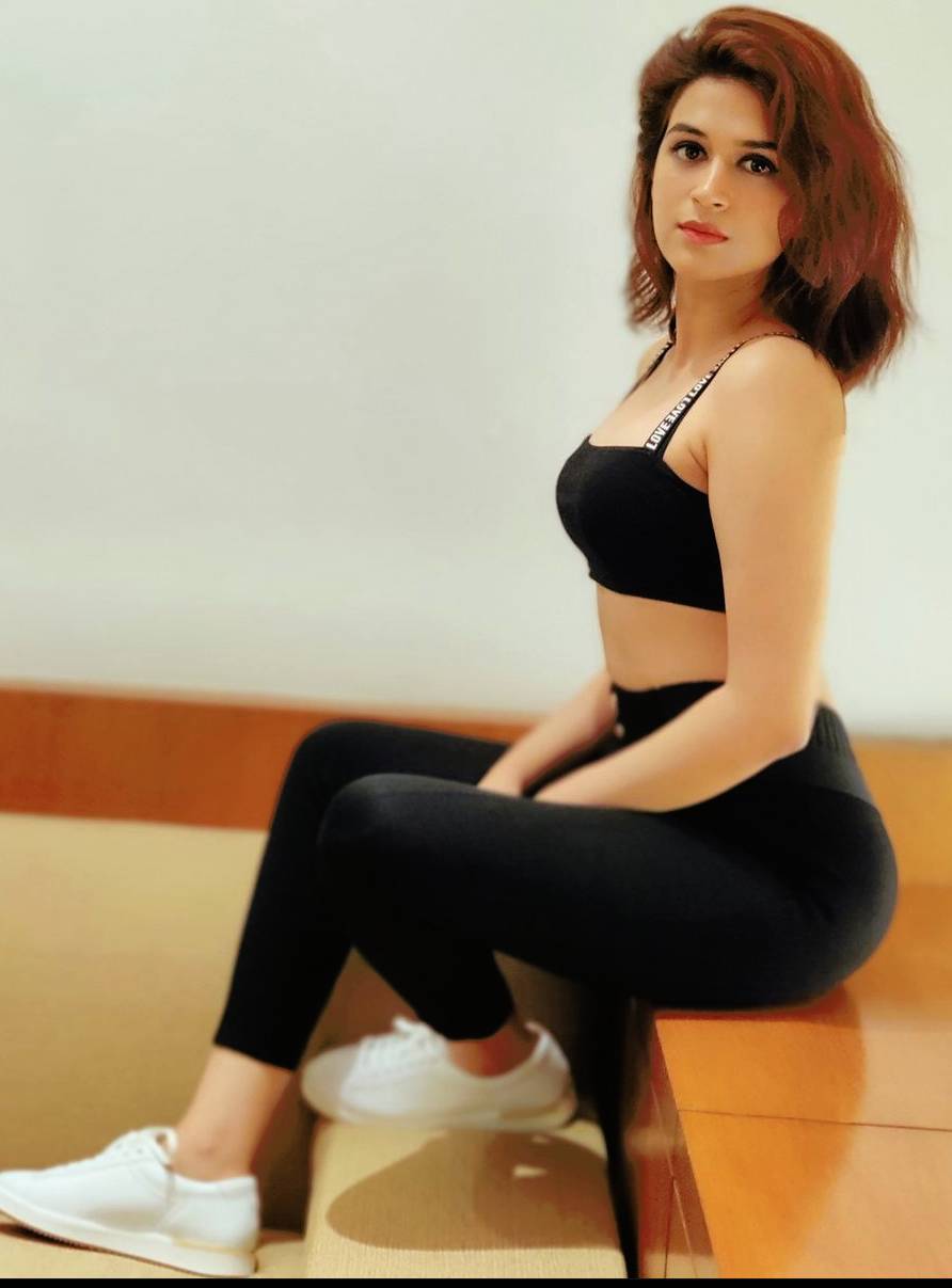 Shraddha Das | Scrolller