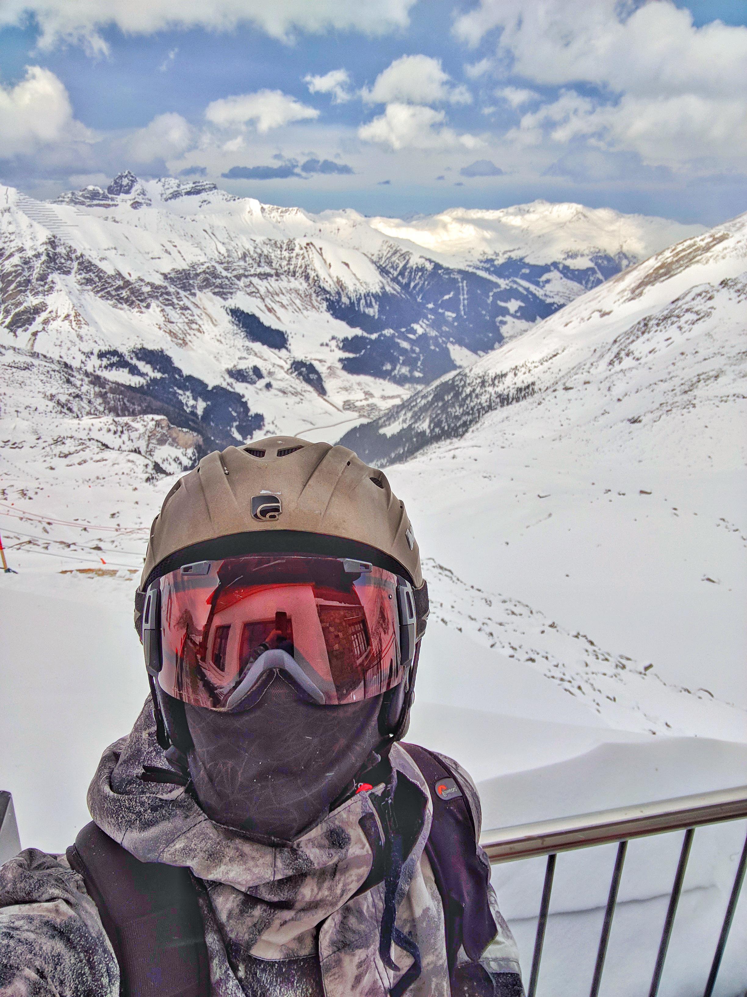 SHRED THE GNAR BRAH - [Hintertuxer Gletscher, Tyrol, Austria] [Over 18] | Scrolller