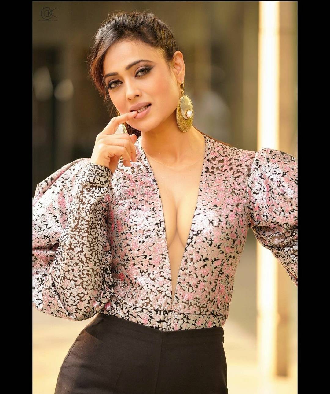 Shweta Tiwari .. turn on since school days | Scrolller