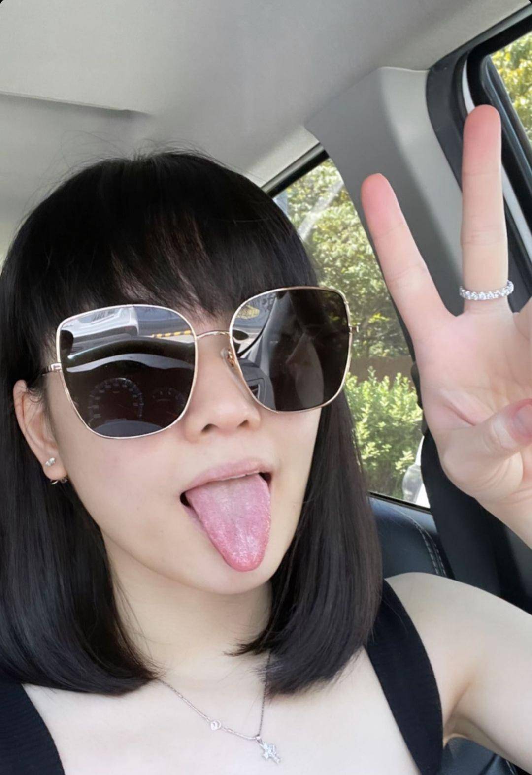 Si Hannah Ready Na Mga Bros Scrolller