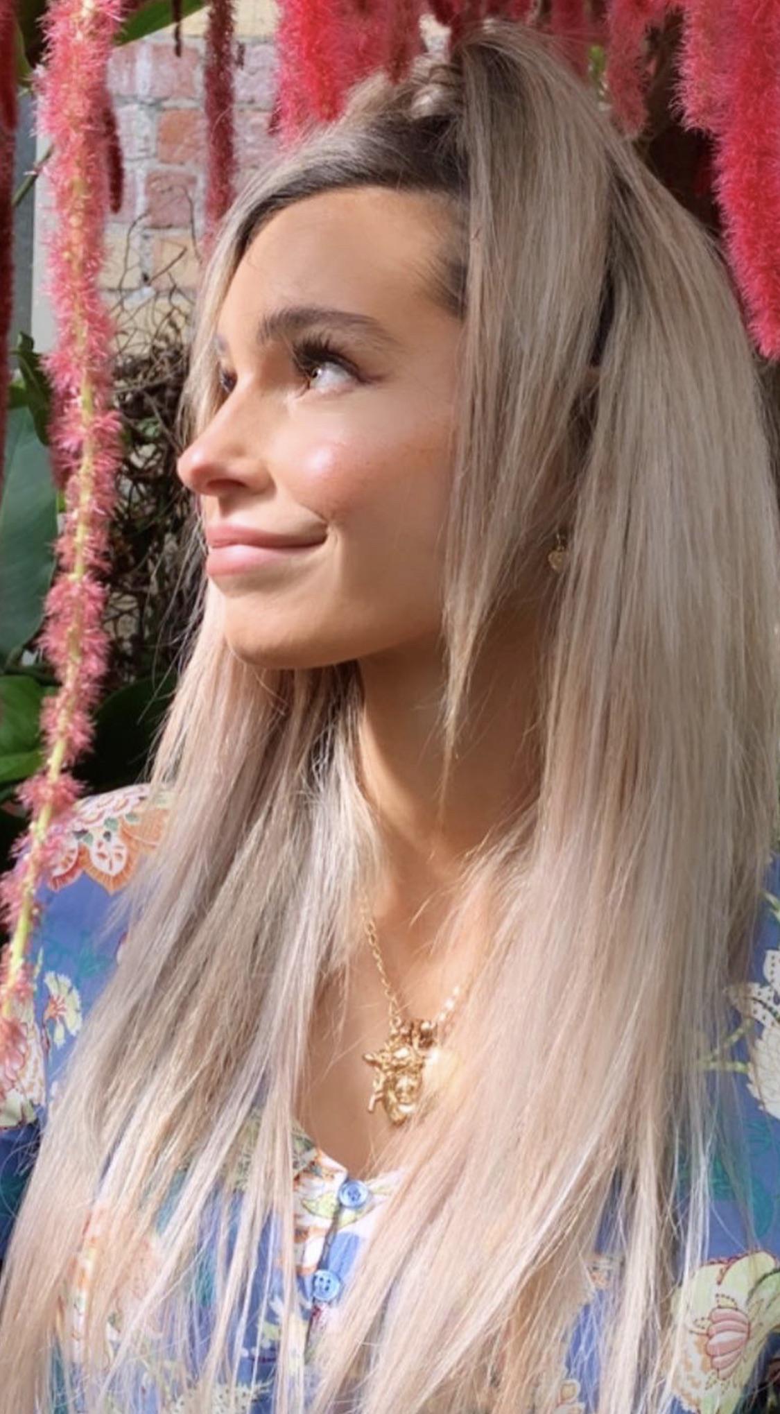 Side eye | Scrolller