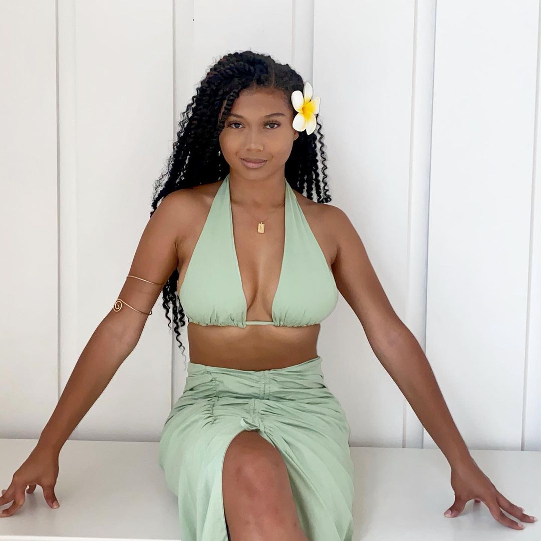 Sierra Capri | Scrolller