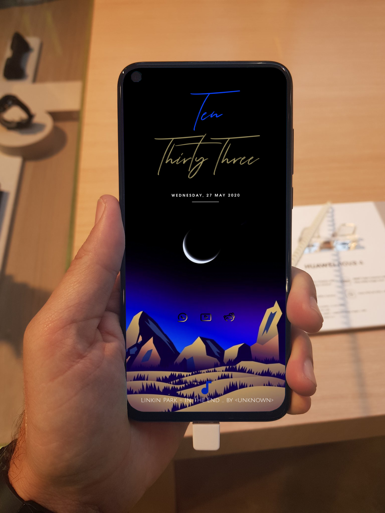 Silent night!!!! | Scrolller