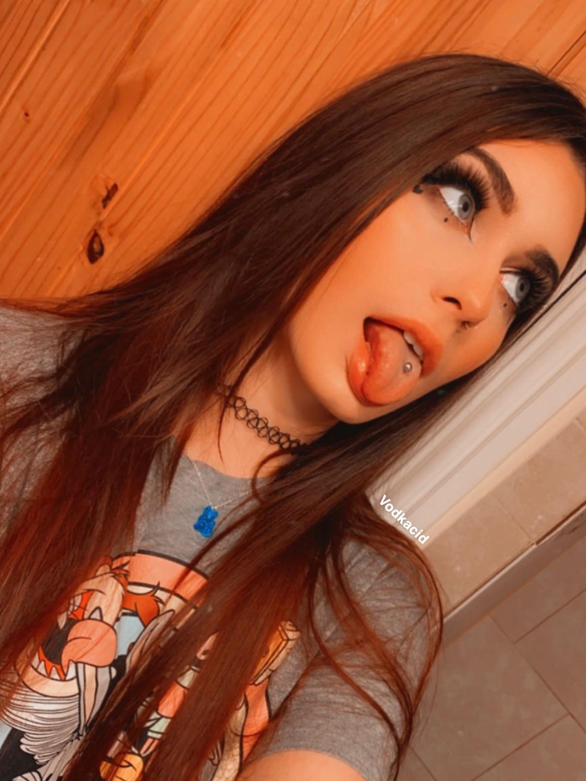 Silly face | Scrolller